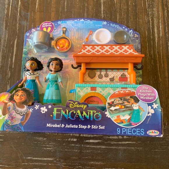 Disney | Toys | Disney Encanto Mirabel Julieta Step Stir Play Set Mini ...